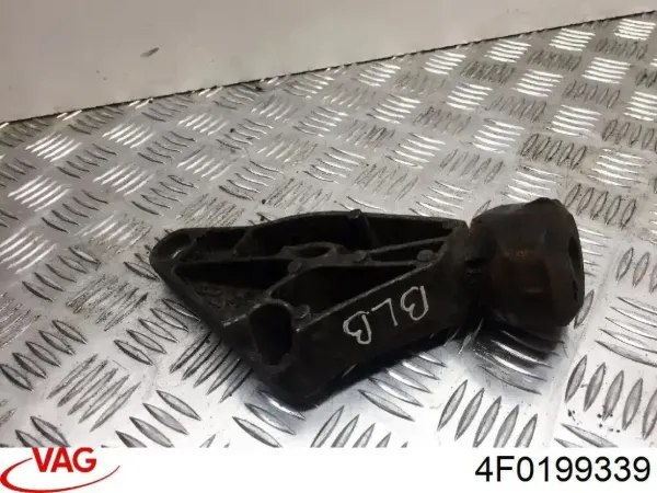 4F0199339 VAG подушка (опора двигуна нижня (сайлентблок)) - купити ...