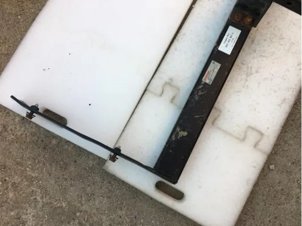 5N0803881A VAG траверс фаркопа - купити онлайн в Україні